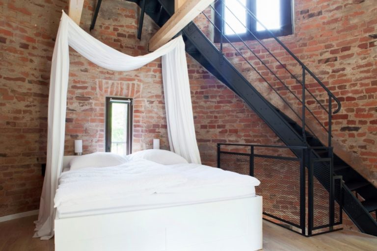Unique home created from an old water tower - Loftspiration