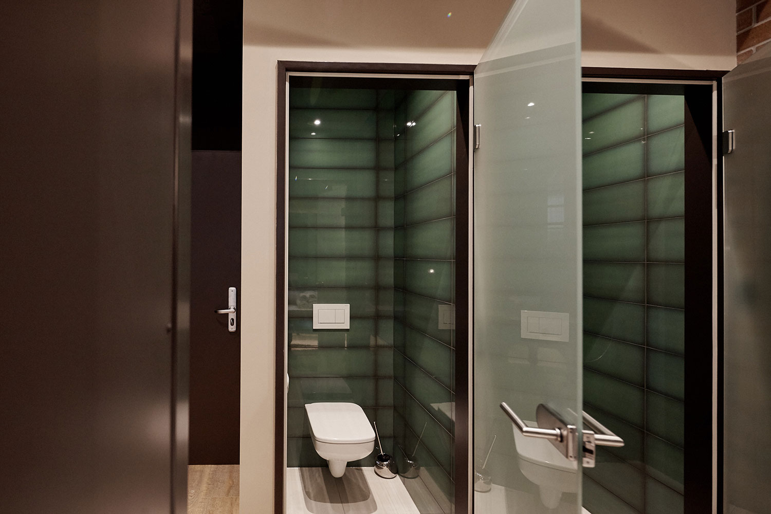 Extravagant loft style hotel in Budapest for industrial lovers ...
